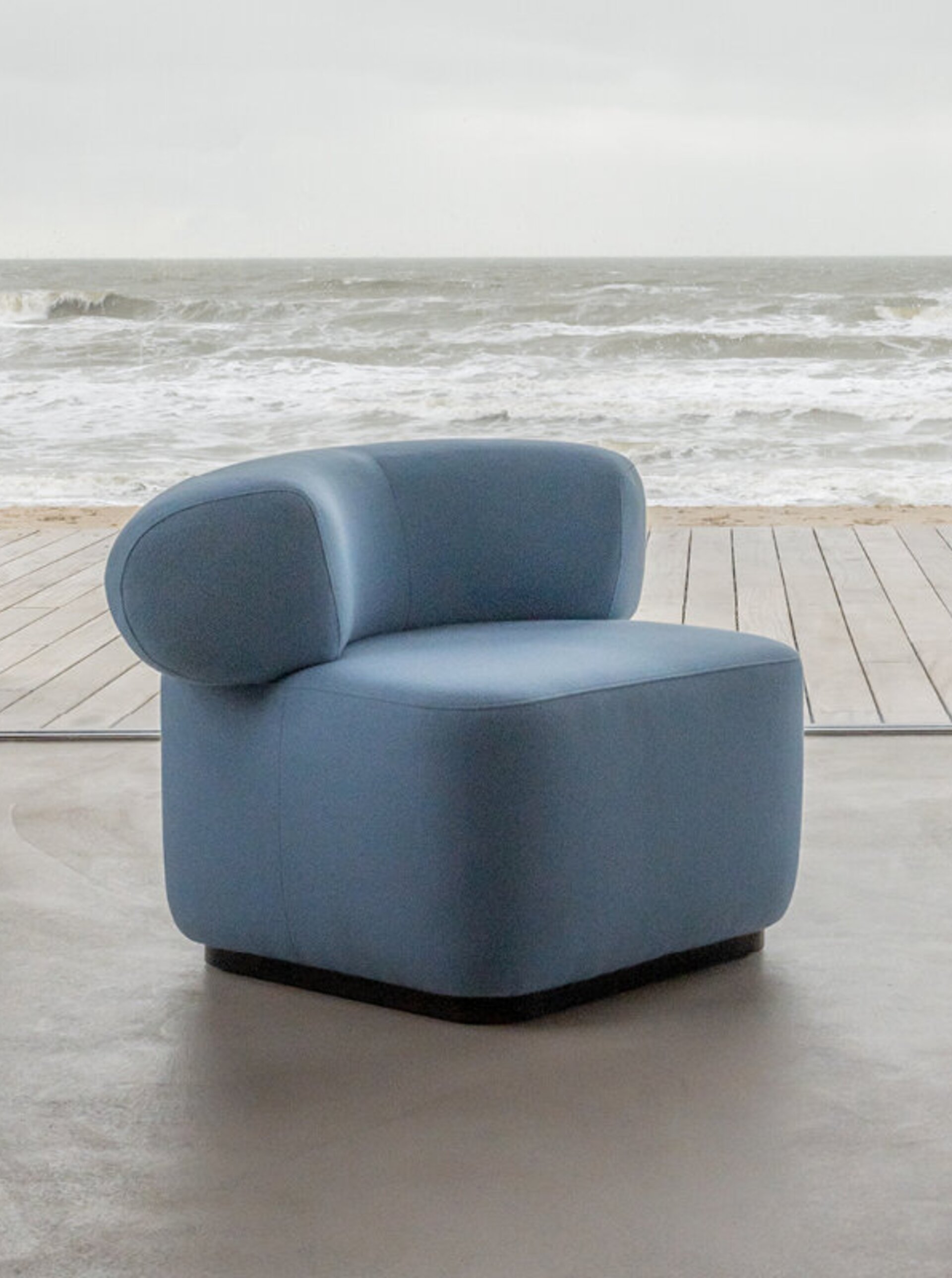 Luna lounge chair | Studio HENK
