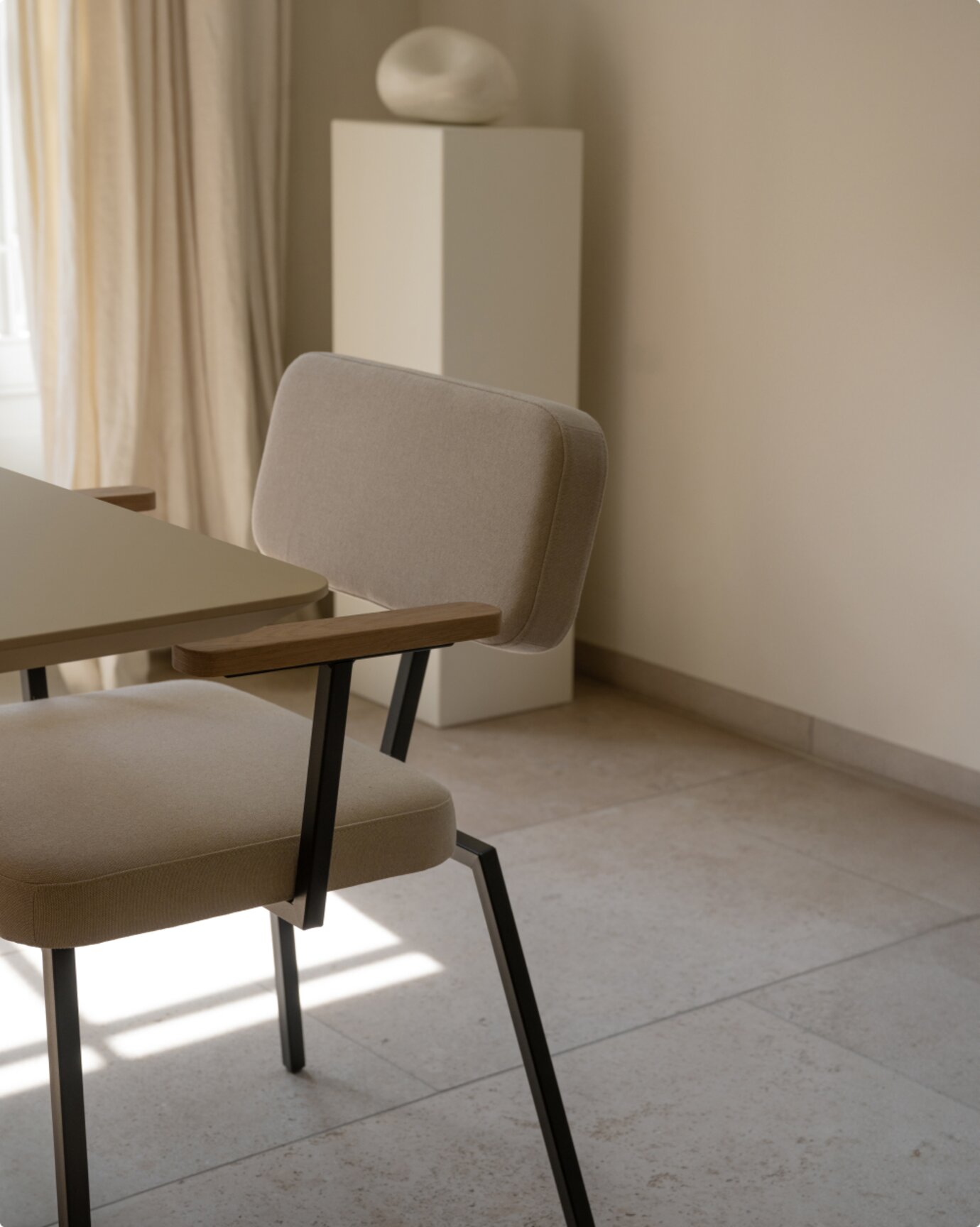 Paste dining table: Space of elegance | Studio HENK