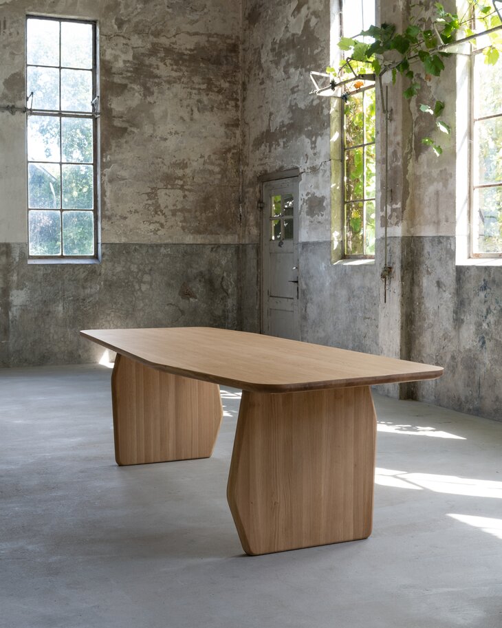 Slant coffee table | Studio HENK